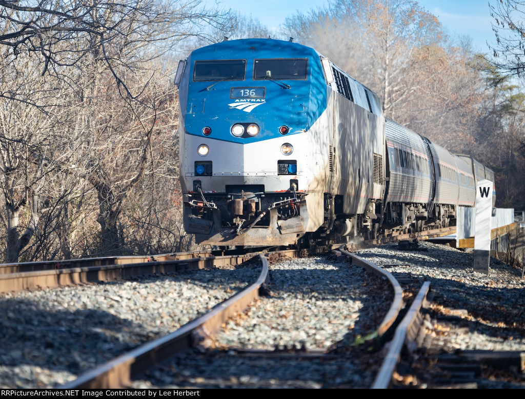 AMTK 136 on the Cardinal